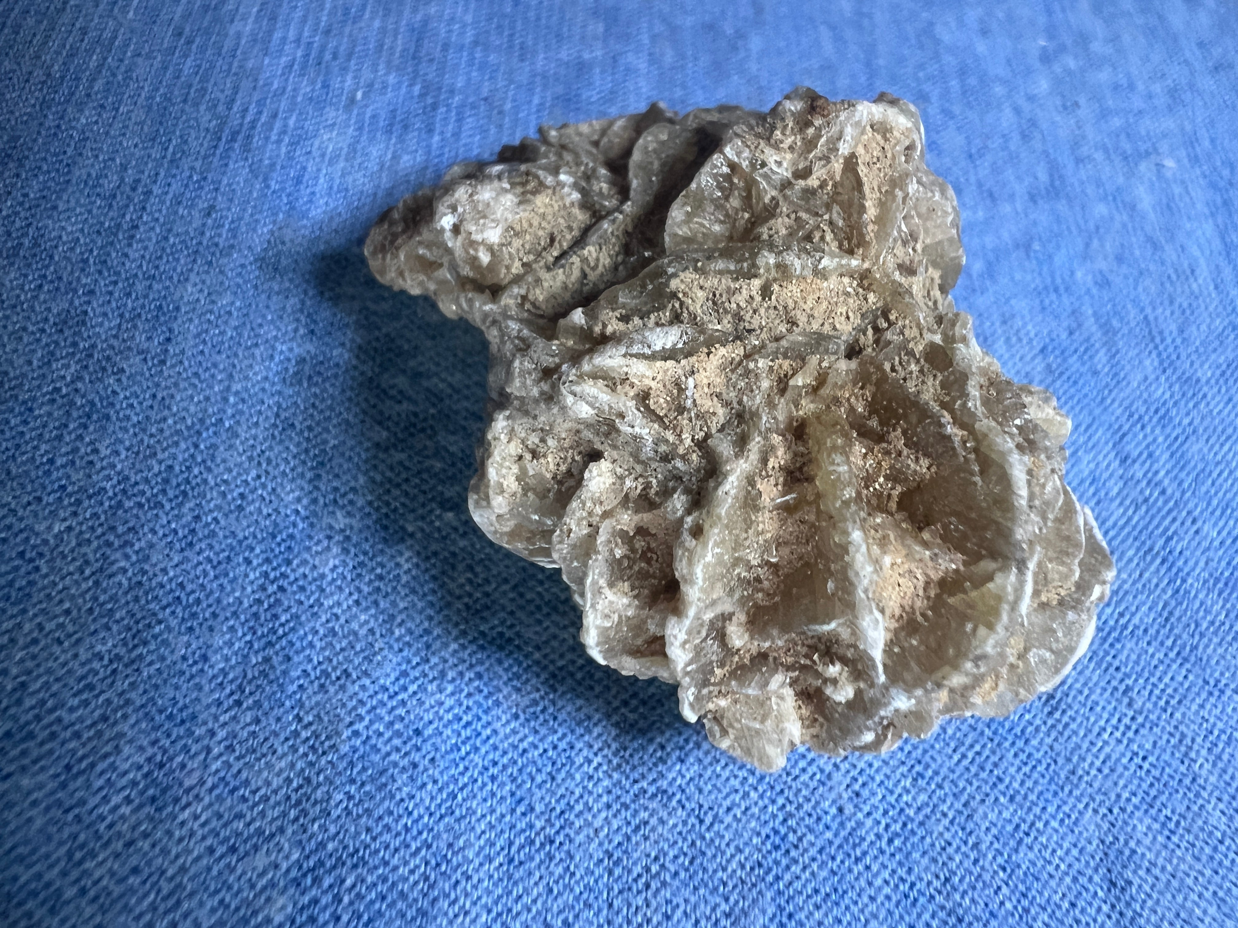 Cluster : Desert Rose – Shard Rocks and Minerals